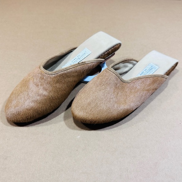 Amy Jo Gladstone | Shoes | Amy Jo Gladstone Brown Houseoutdoor Slides Sz 5 | Poshmark